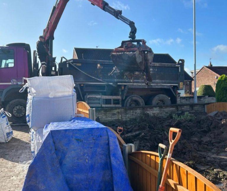 6 facts about Grab Lorries – Sixtowns Waste